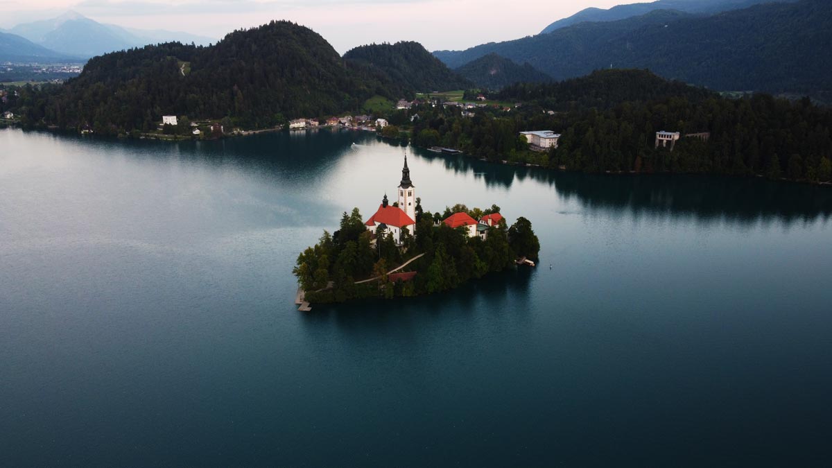 Urlaub am Bleder See 🏞️ 🇸🇮 Reisetipps, Ausflugsziele & Highlights