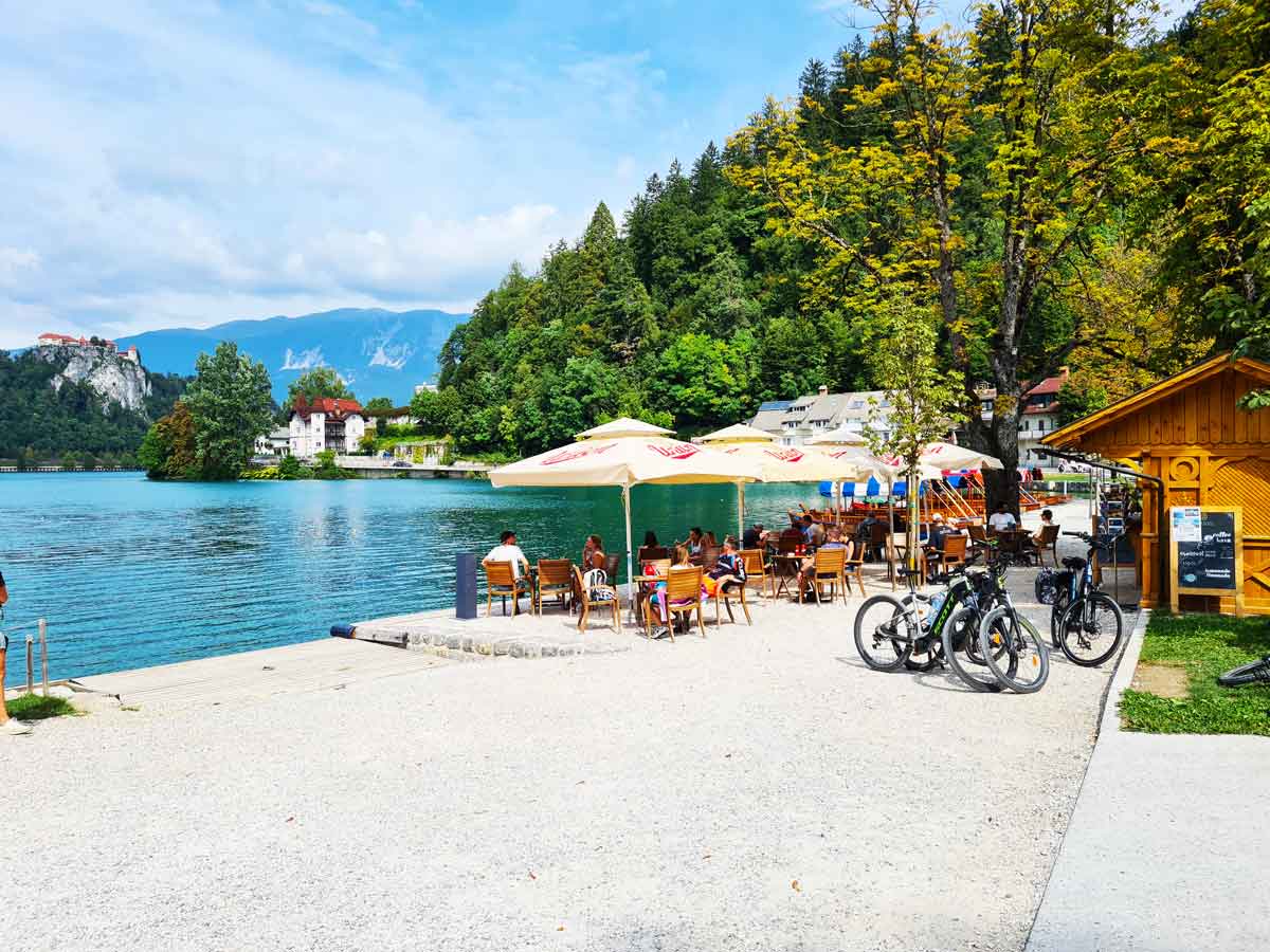 Urlaub am Bleder See 🏞️ 🇸🇮 Reisetipps, Ausflugsziele & Highlights